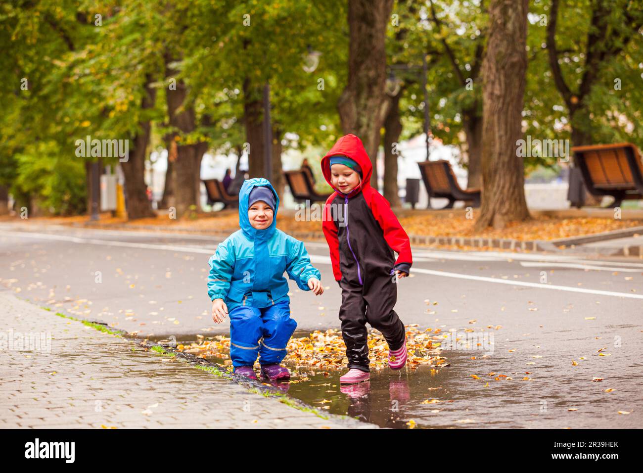 Outdoor puddle fun hi-res stock photography and images - Alamy