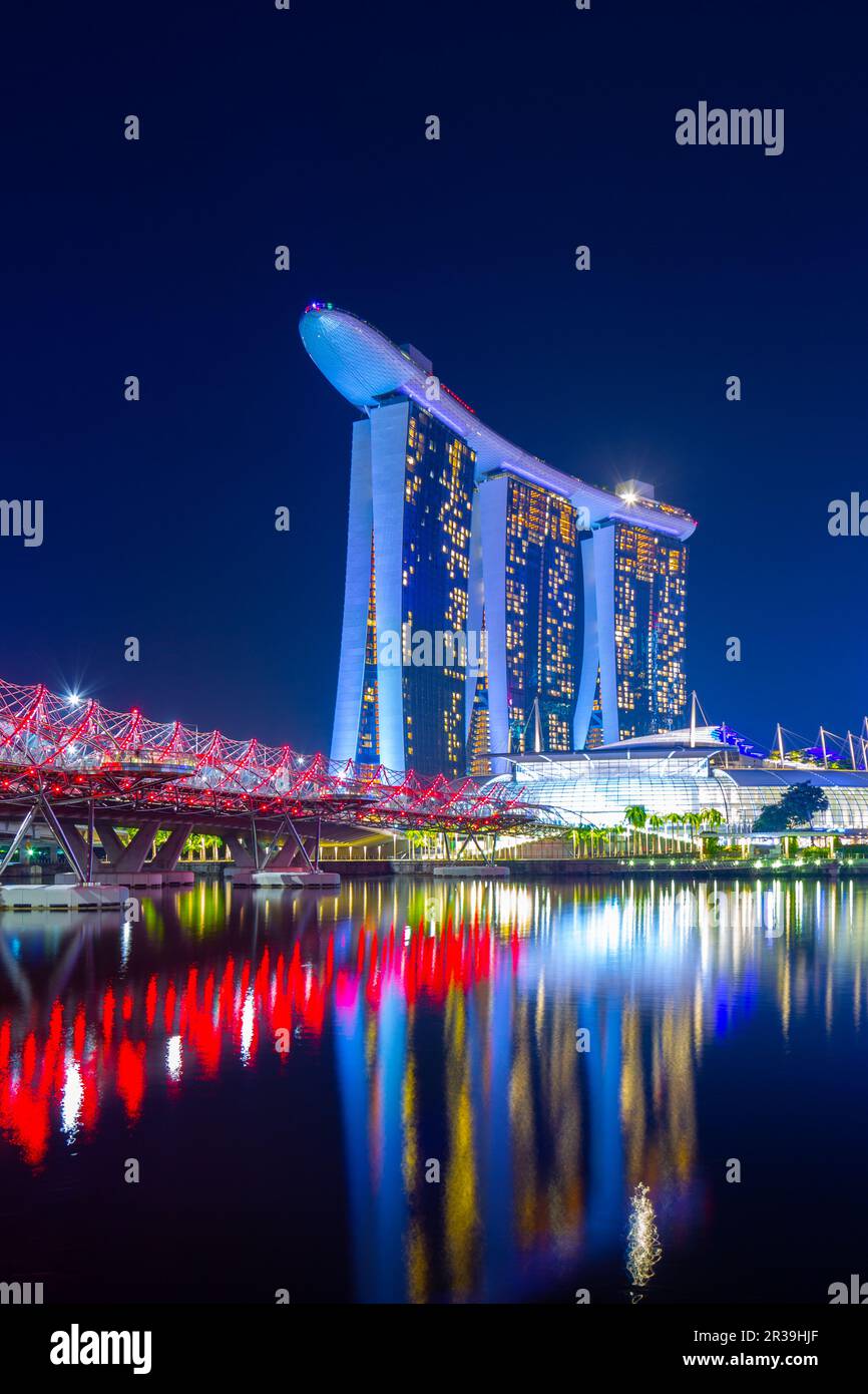 Marina Bay in Singapore, including the Marina Bay Sands Hotel and Helix ...