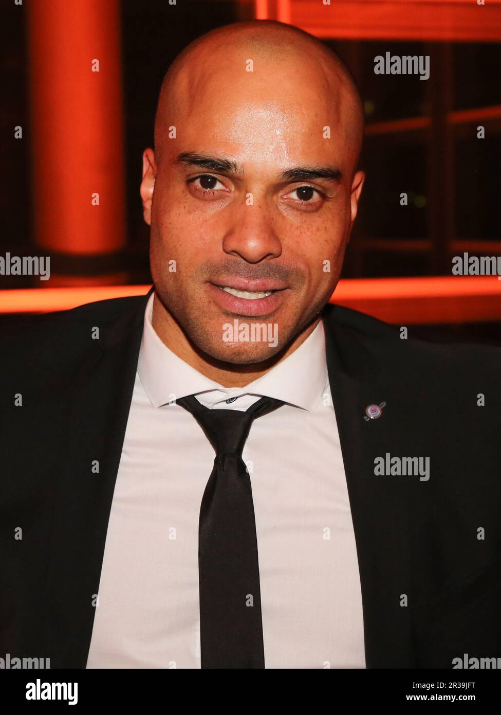 David odonkor big brother hi-res stock photography and images - Alamy