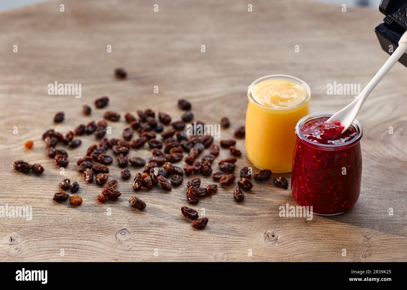 Jam raspberry glass glasses hi-res stock photography and images - Alamy