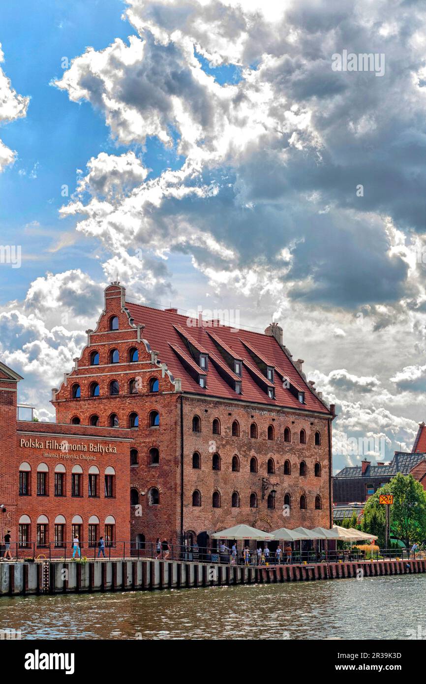 The old granary building hi-res stock photography and images - Alamy