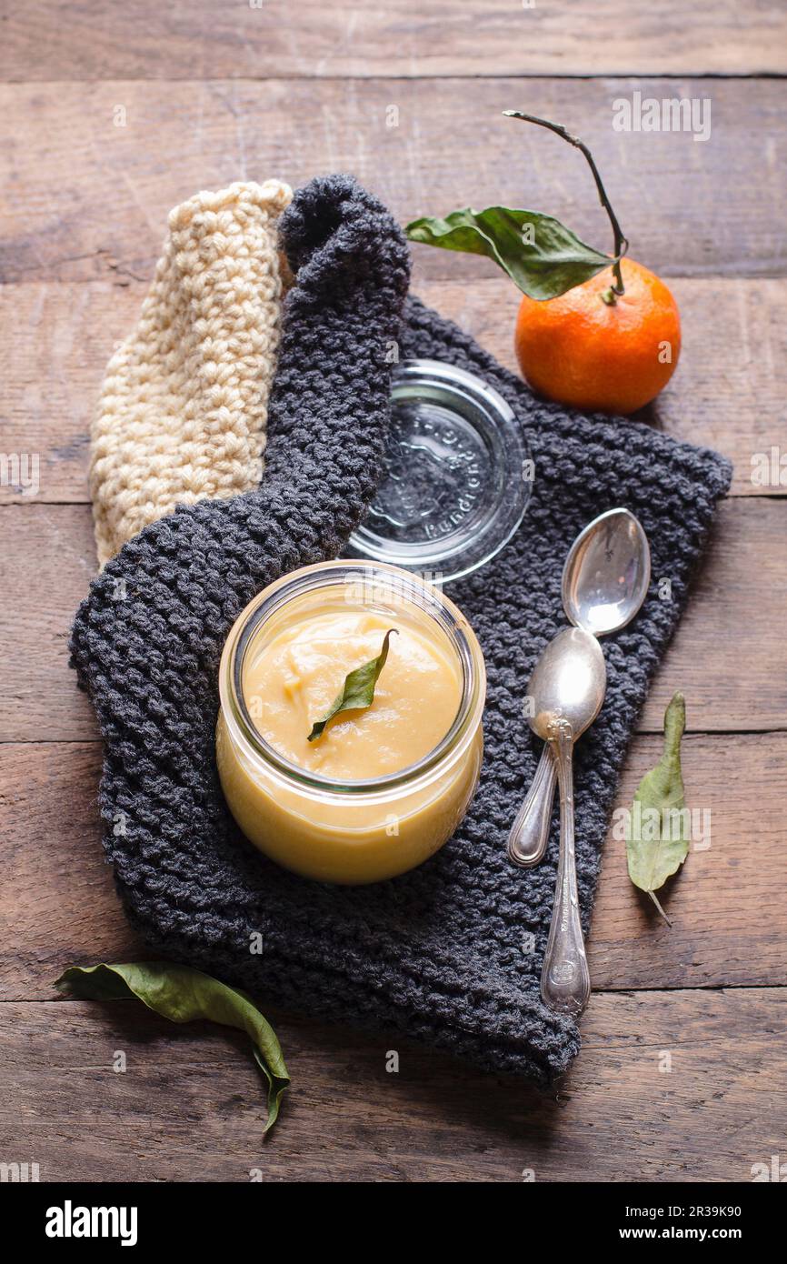 Mandarin sauce hi-res stock photography and images - Alamy