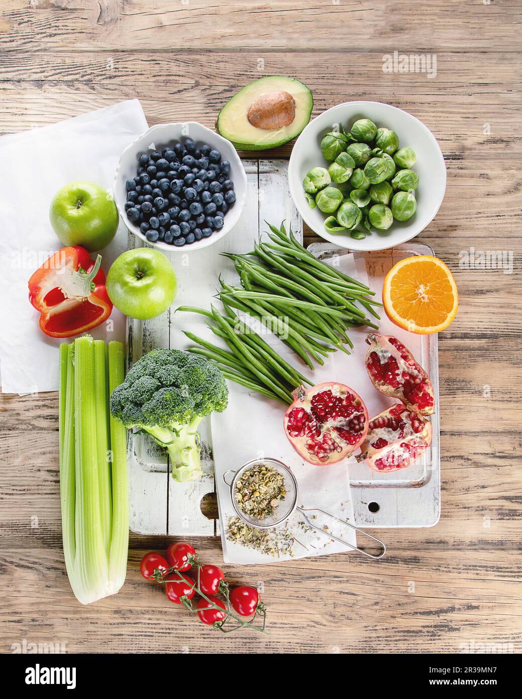 Foods high in antioxidants Stock Photo - Alamy