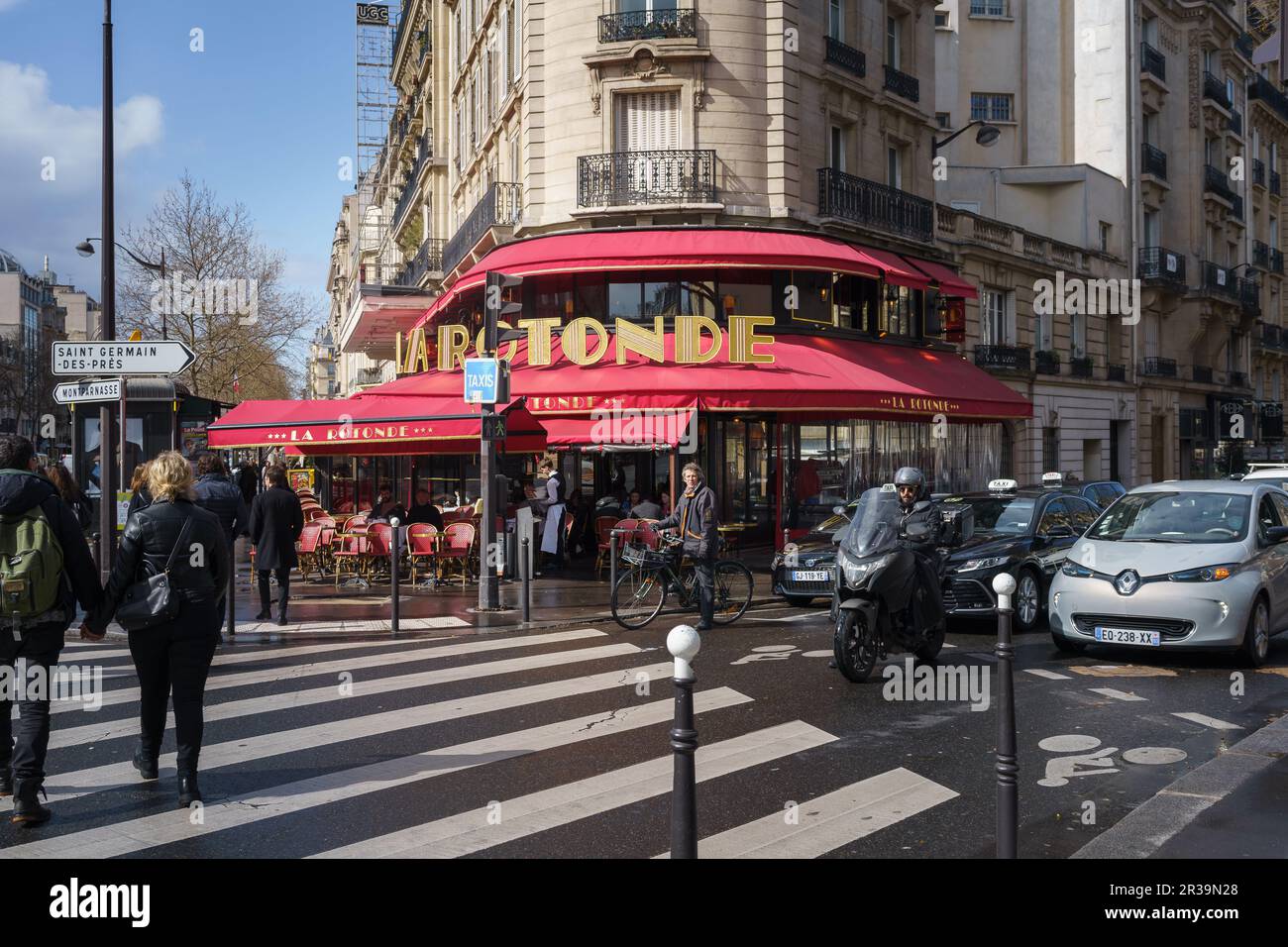 Cafe la rotonde hi-res stock photography and images - Alamy