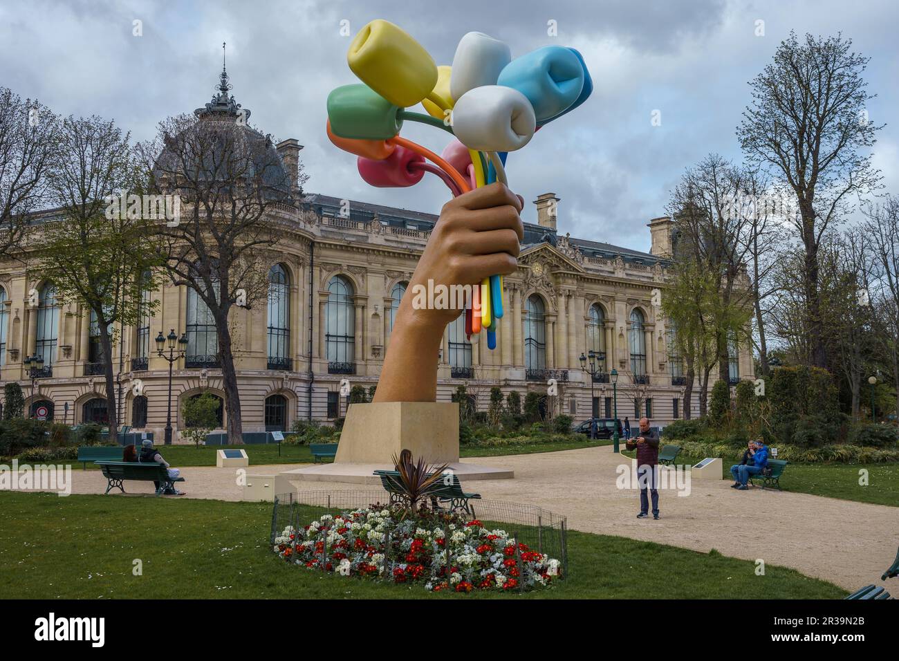 Bouquet of Tulips by Jeff Koons outside Petit Palais, the art museum in ...