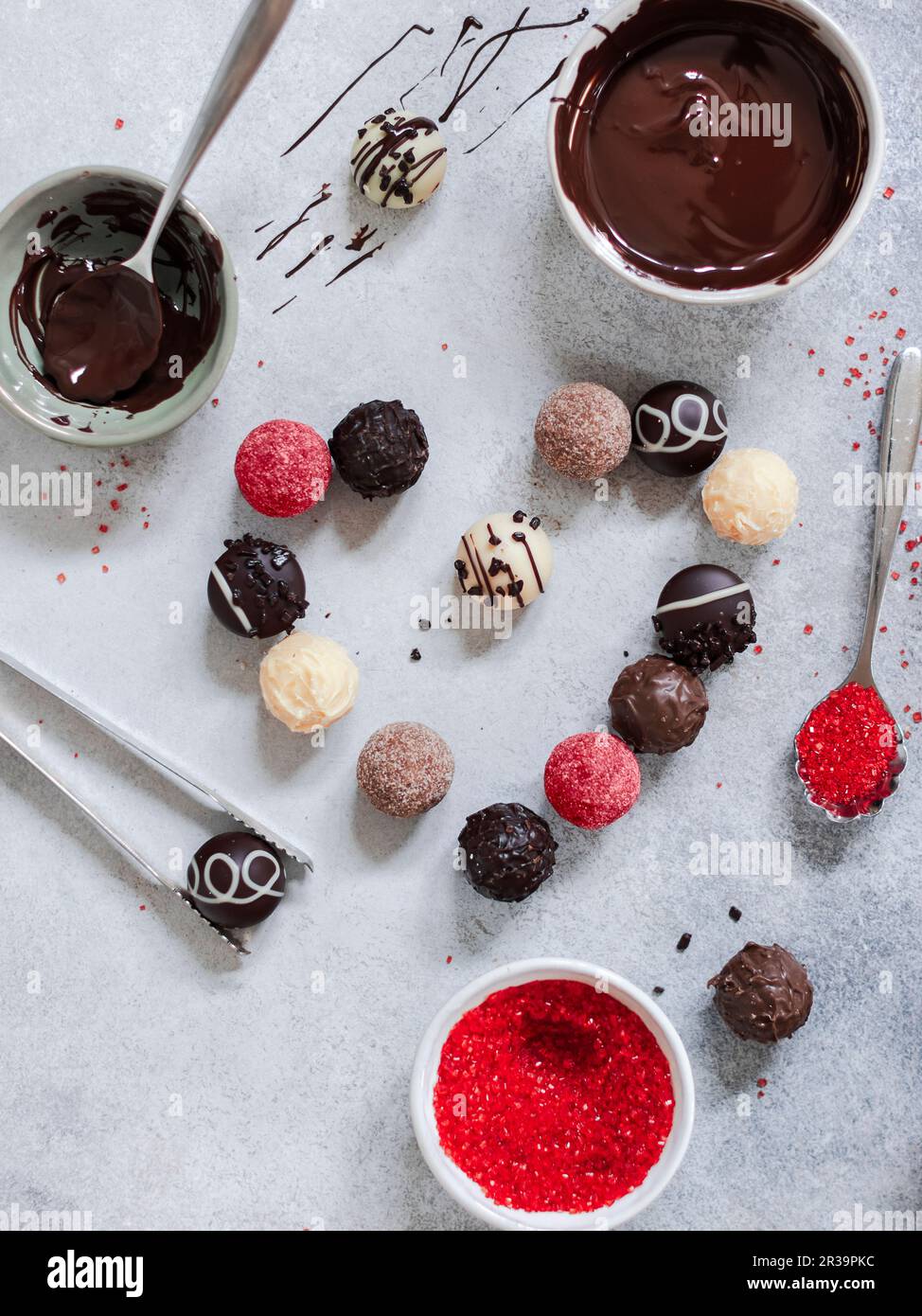 Photo sweet truffle cake hi-res stock photography and images - Alamy