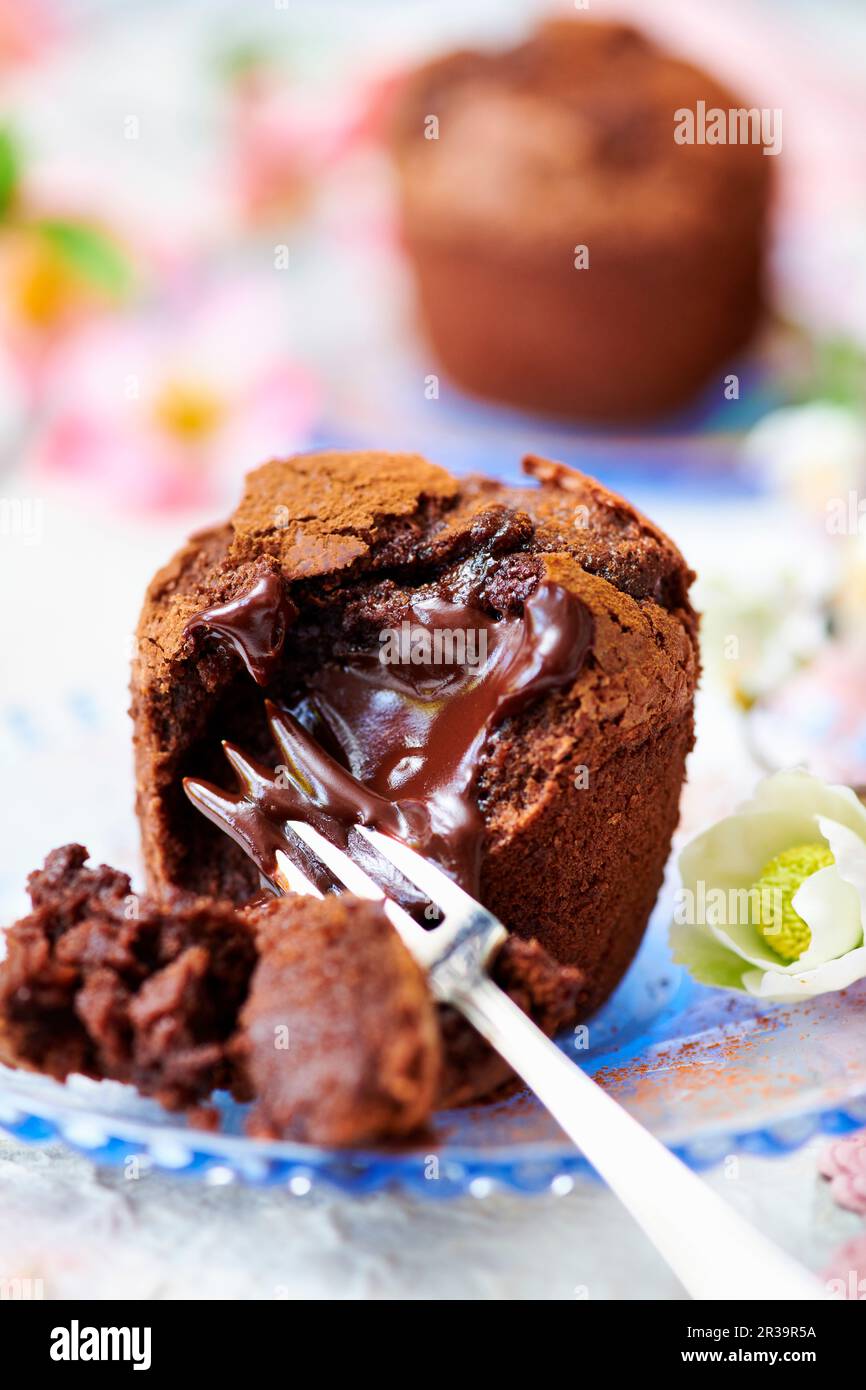 Chocolate cake with a liquid core Stock Photo - Alamy