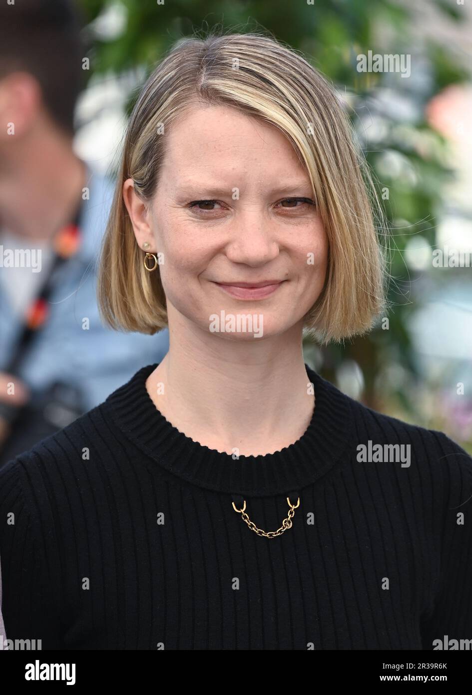 Cannes, France. 23rd May, 2023. Cannes, France. May 23rd, 2023 Mia Wasikowska at the photocall ...