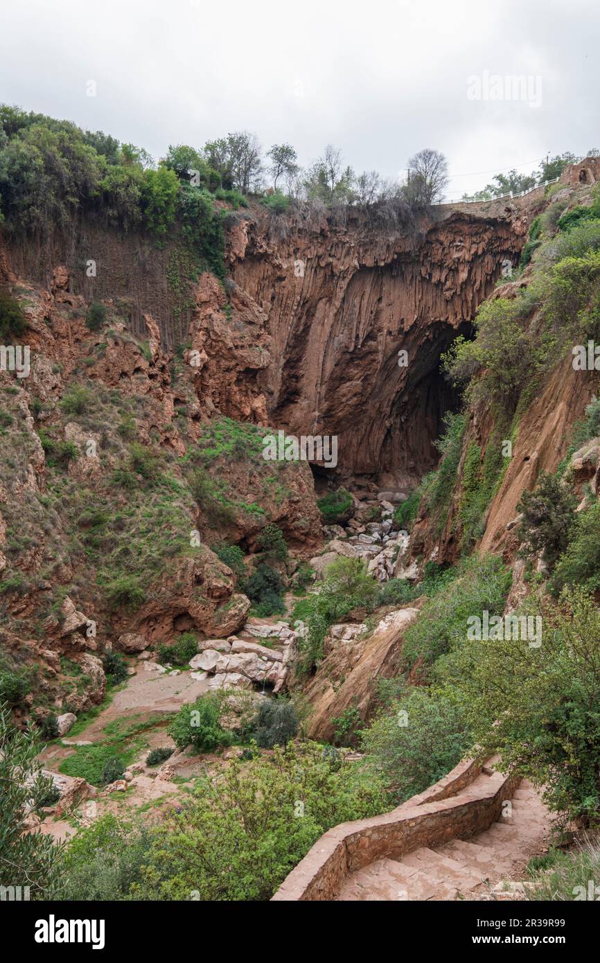 Imi N'Ifri natural bridge, Demnate, Atlas mountain range, morocco ...