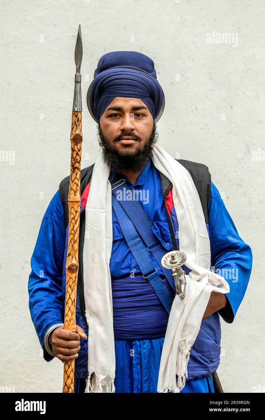 Portrait of a Sikh warrior in traditional dress with weapons Stock ...