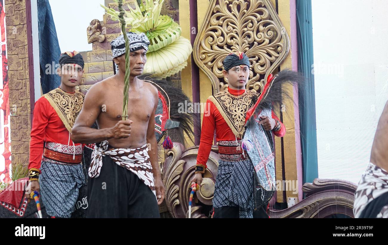 Tiban dance hi-res stock photography and images - Alamy