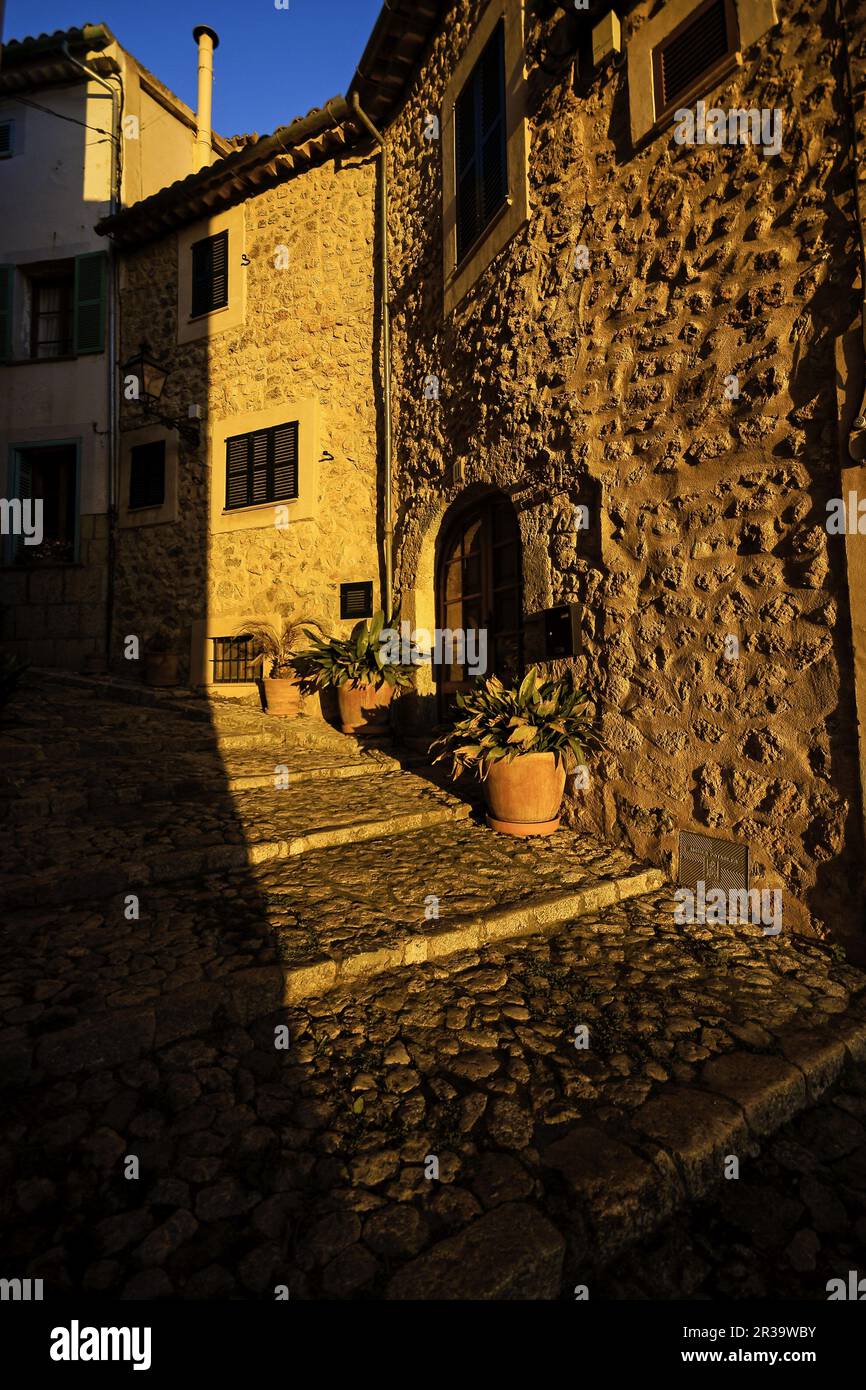 Escaleras mallorca hi-res stock photography and images - Alamy
