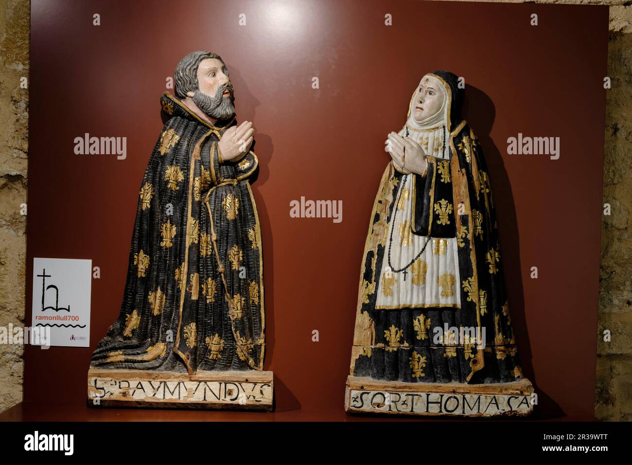 Ramon Llull y sor Catalina Thomas, siglo XVII, relieve policromado ...