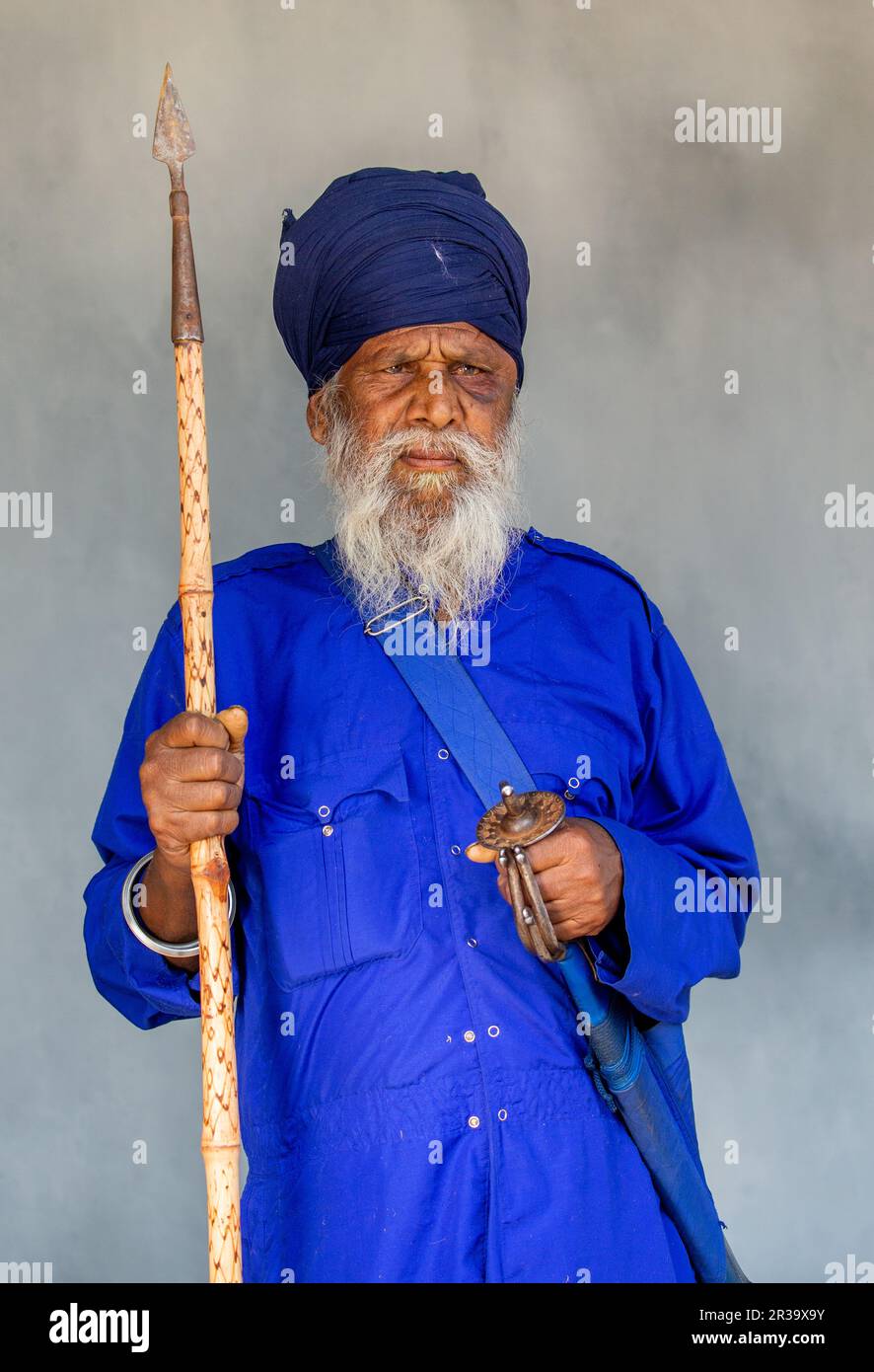 Portrait of a Sikh warrior in traditional dress with weapons Stock ...