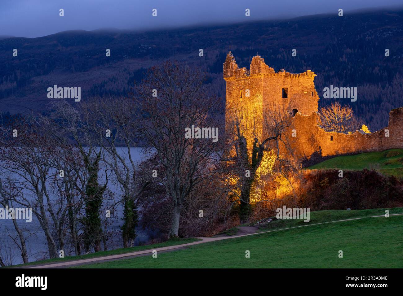 Monumento nacional de escocia hi-res stock photography and images - Alamy