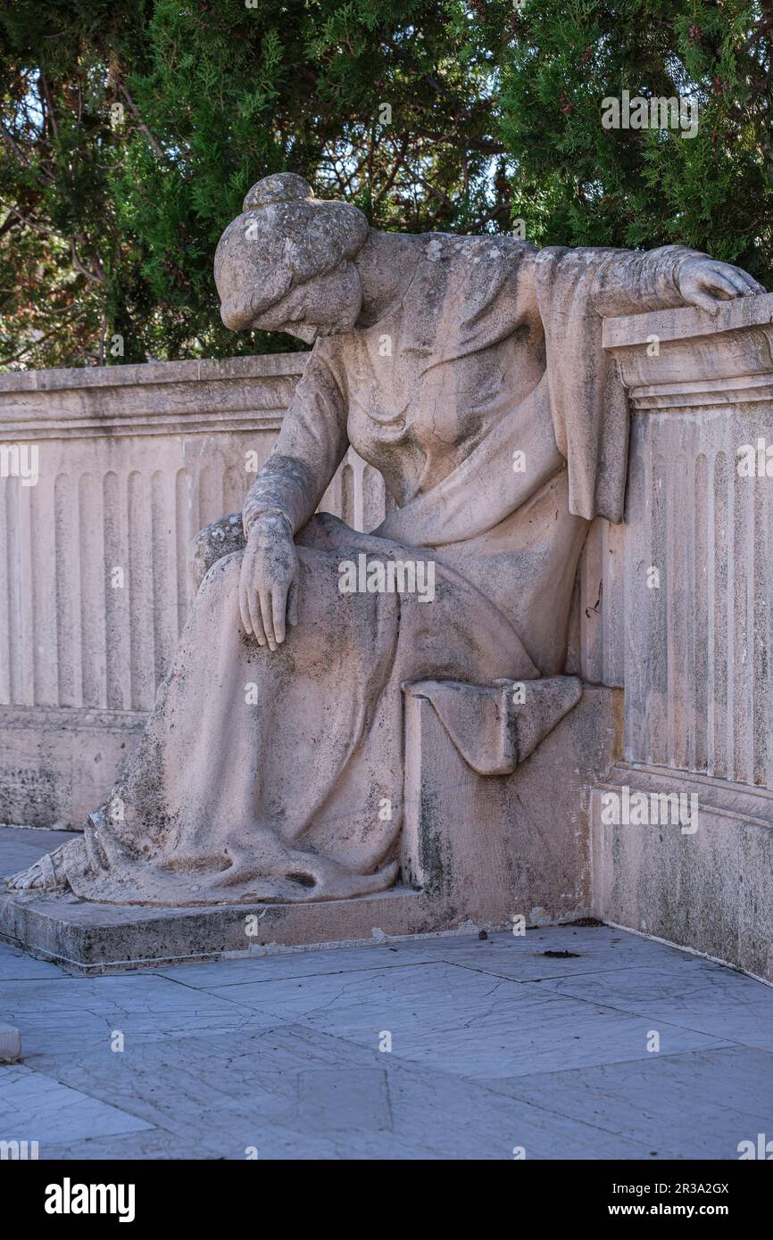 Woman headstone weeping hi-res stock photography and images - Alamy