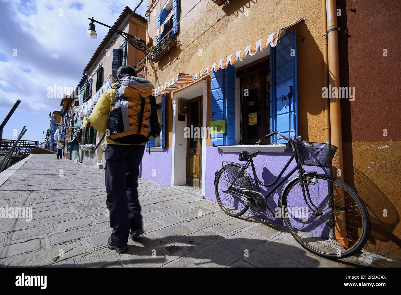 Casas pintadas italia hi-res stock photography and images - Alamy