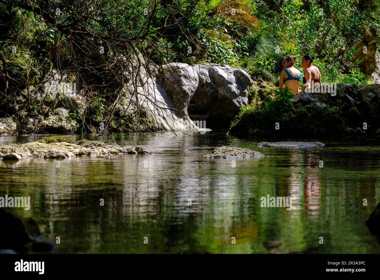 hikers bathing in the river, God's Bridge, Akchour, Talassemtane Nature ...