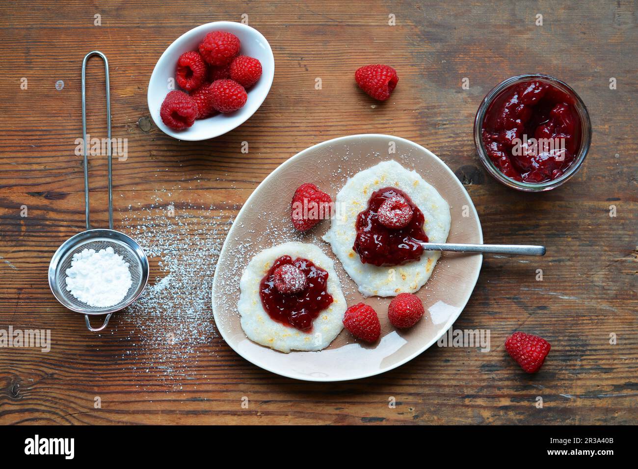 Small rice cakes hi-res stock photography and images - Alamy