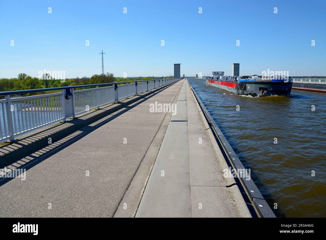 Midland bridge hi-res stock photography and images - Alamy