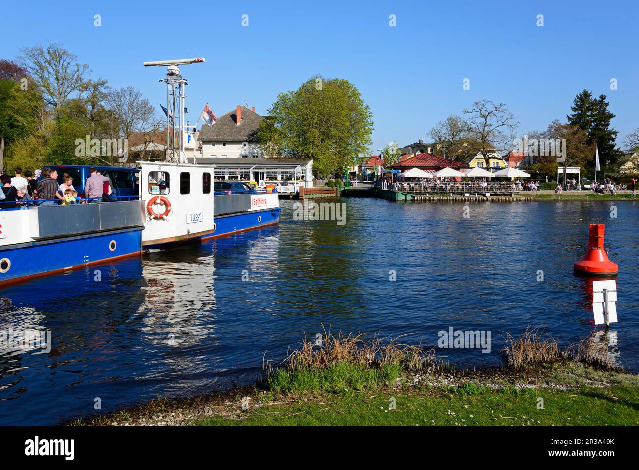 Rope ferry hi-res stock photography and images - Alamy