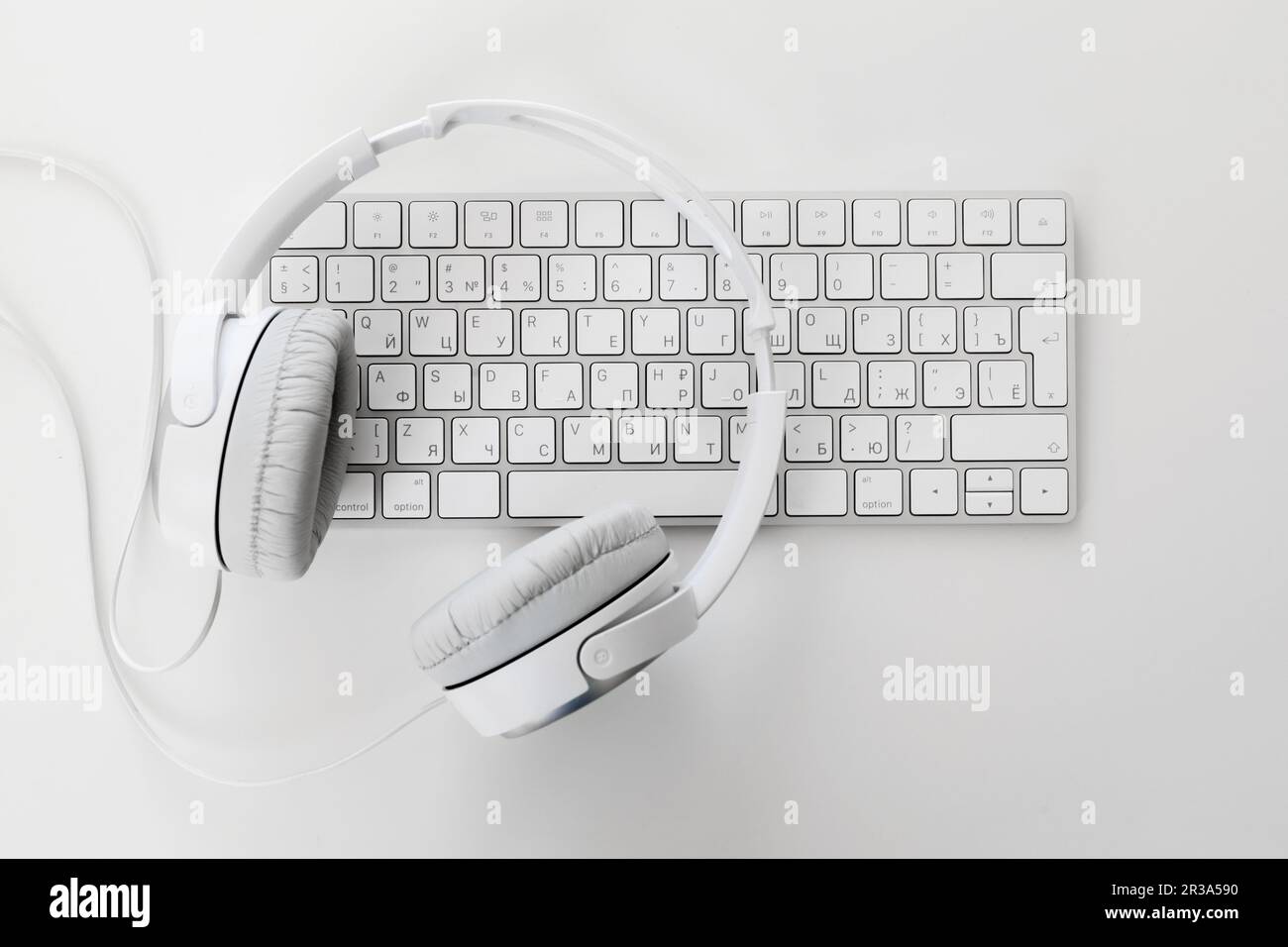 Office table with keyboard Stock Photo - Alamy