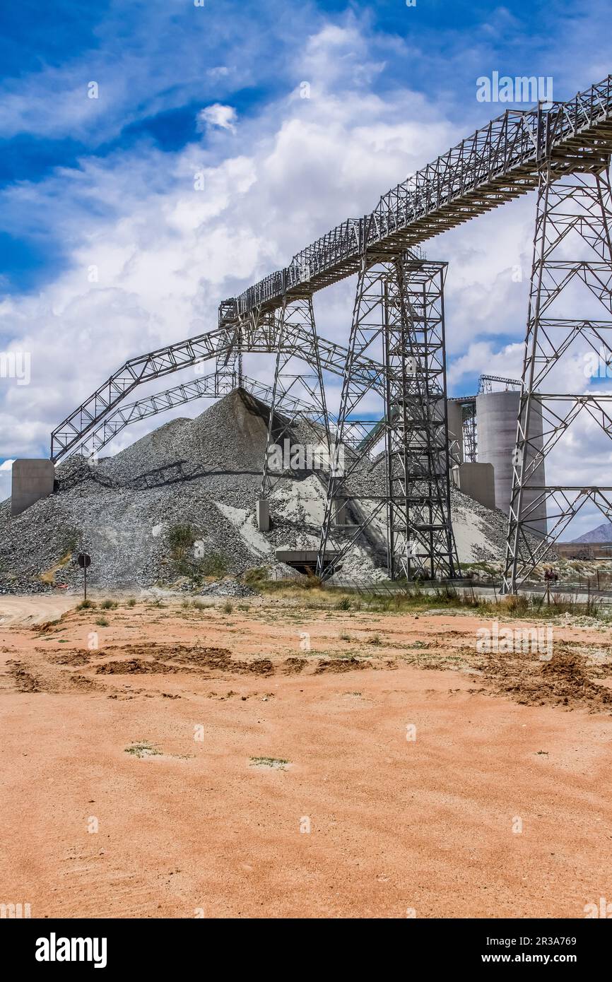 Platinum Mining and Processing of ore, Conveyor belt transporting ore ...