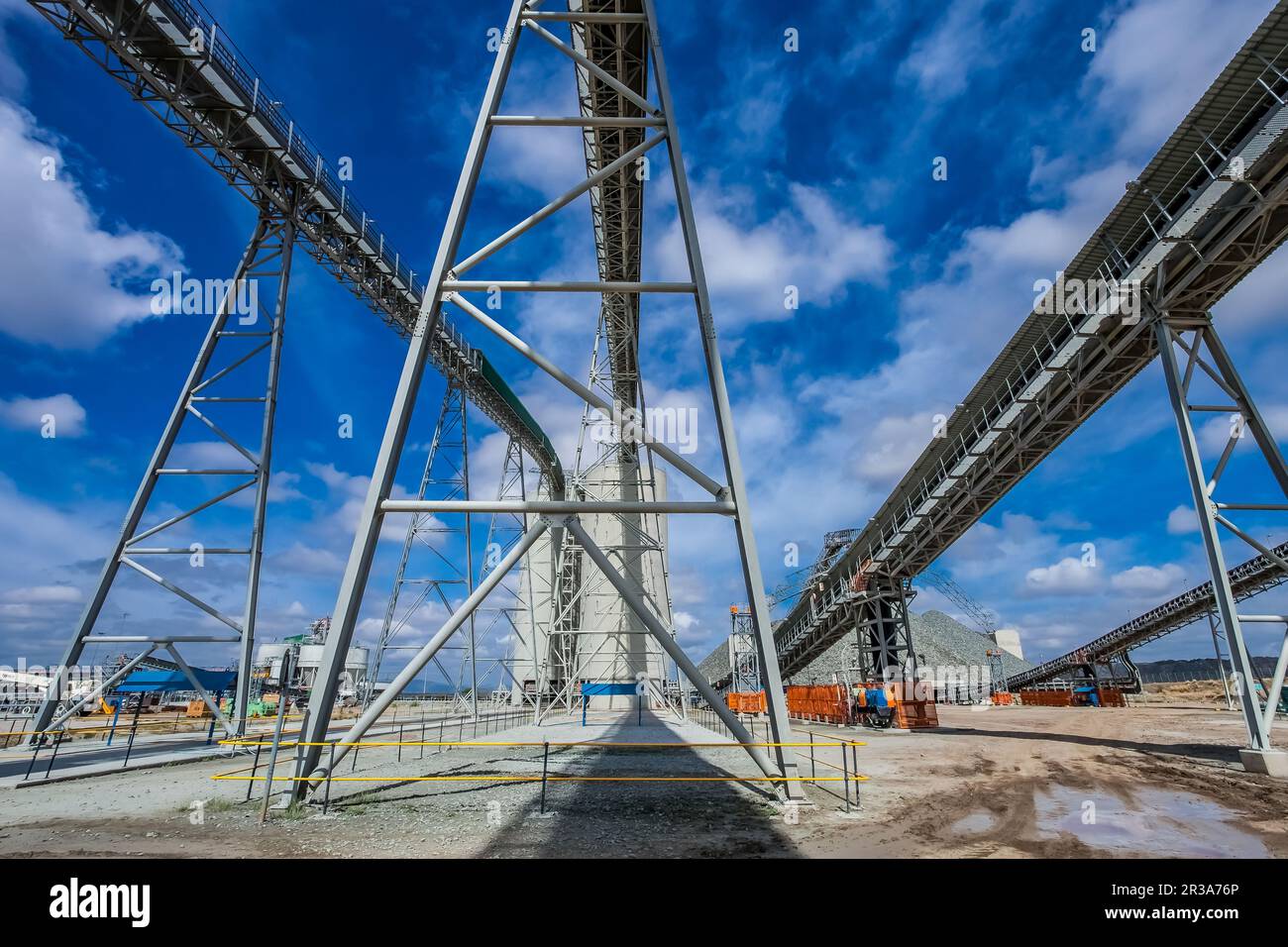 Platinum Mining and Processing of ore, Conveyor belt transporting ore ...