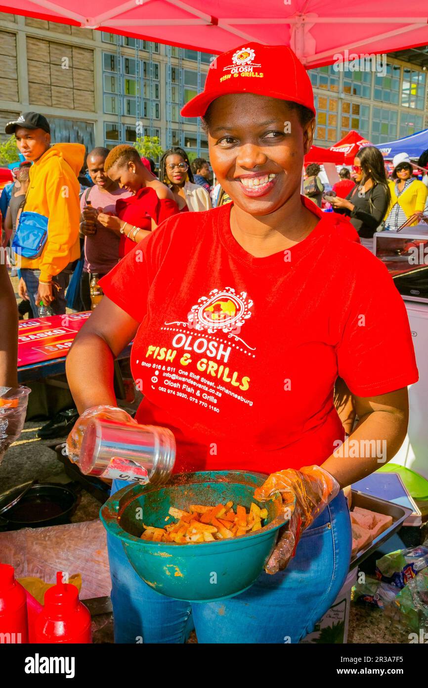 African food serving street hi-res stock photography and images - Alamy