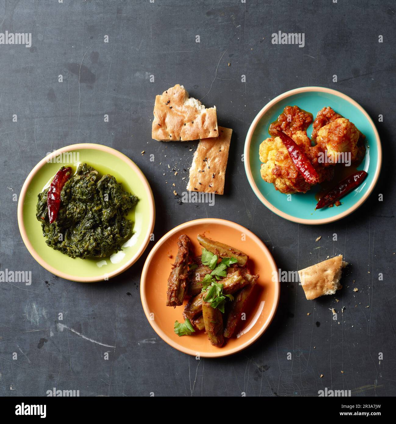 Afgahan food: okra, cauliflower and spinach Stock Photo - Alamy