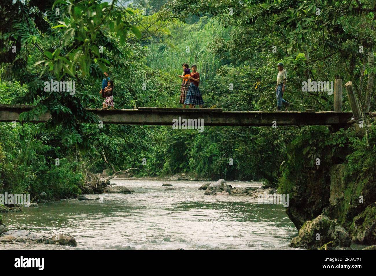 puente sobre el rio Satan, La Taña, zona Reyna, departamento de Uspantan,Guatemala, Central ...