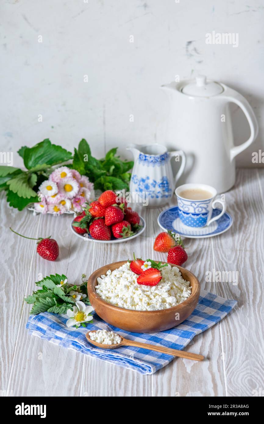 Tvorog with strawberries (Russia Stock Photo - Alamy