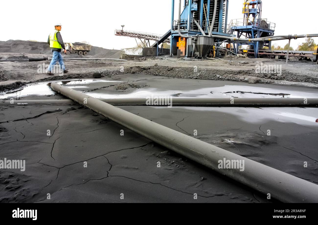 Coal Mining and processing Plant Equipment Stock Photo - Alamy