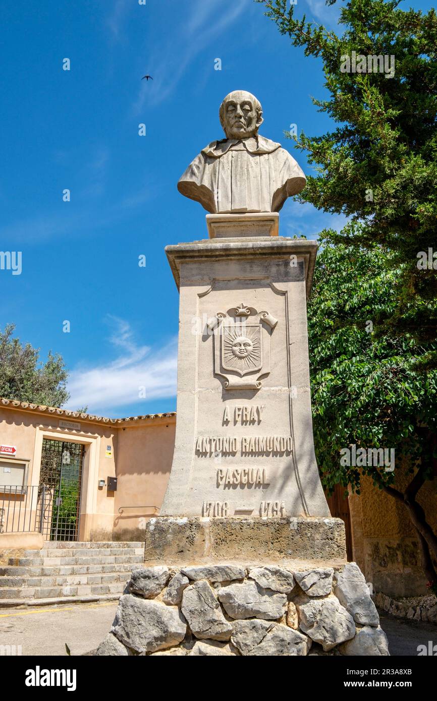 monumento a Fray Antonio Raimundo Pascual, Andratx, Mallorca, balearic ...