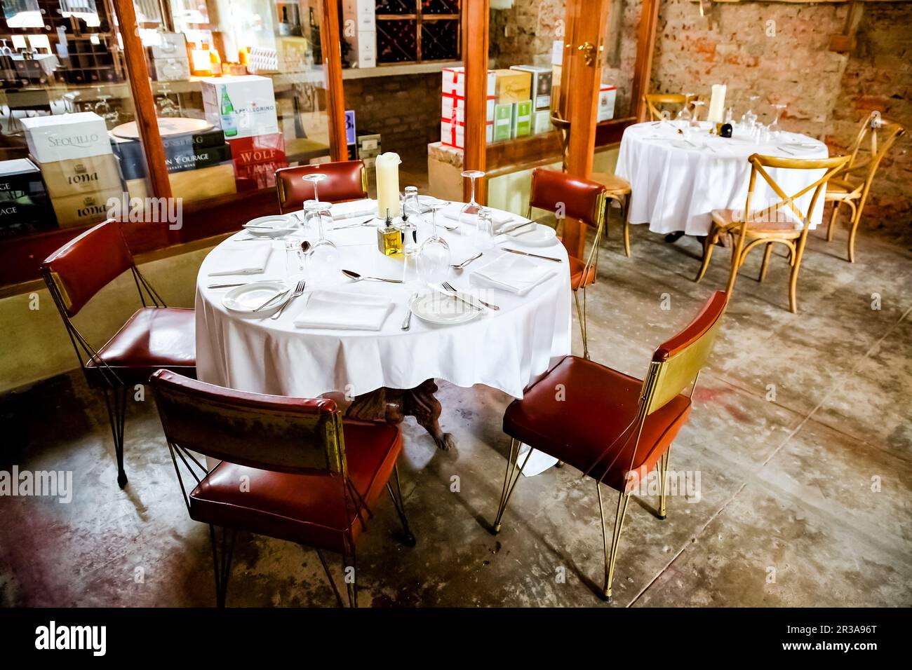 Interior of Retro Bistro Restaurant in up-market area Stock Photo - Alamy
