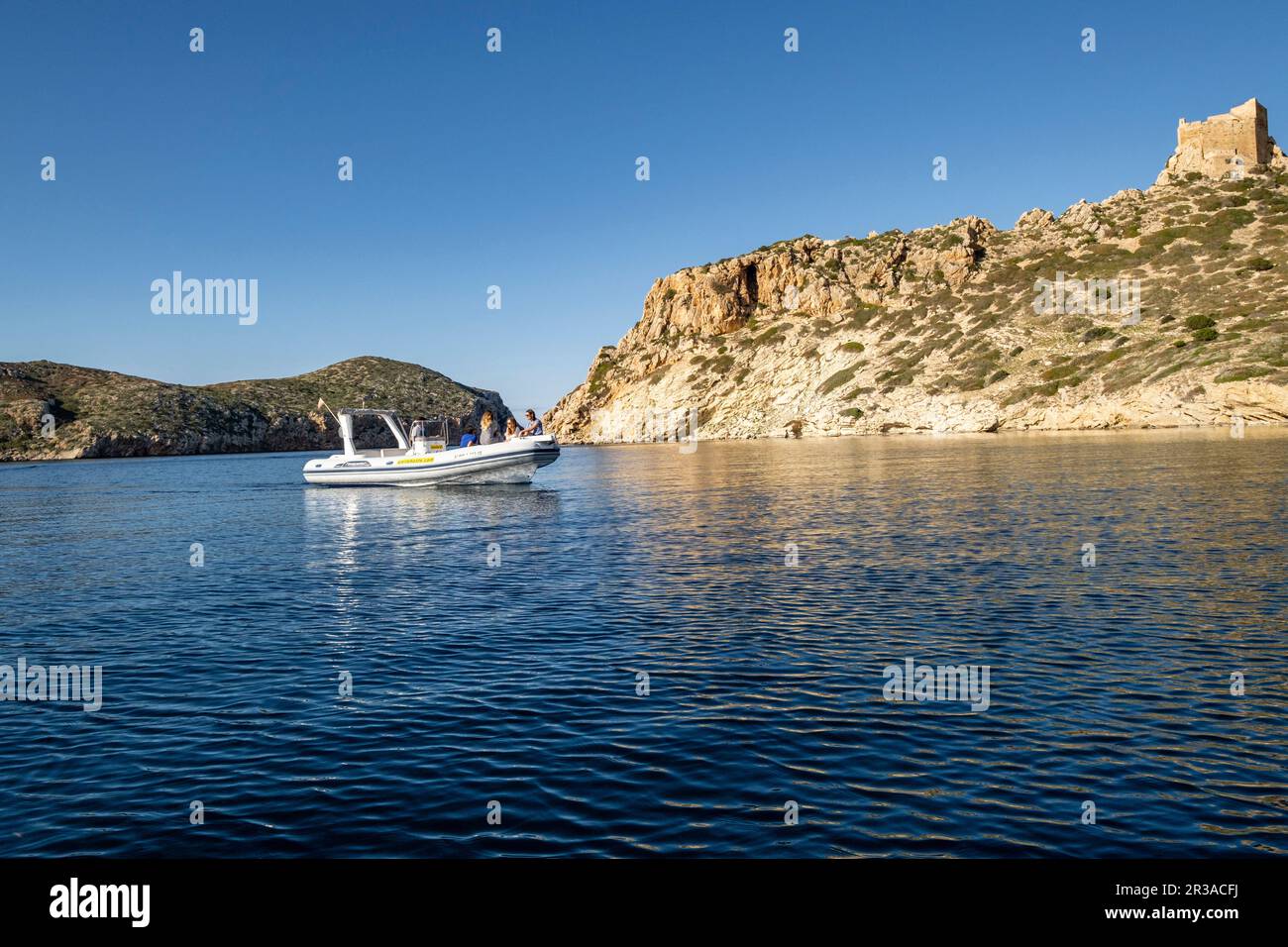 Es Port, puerto de Cabrera, Parque nacional marítimo-terrestre del ...