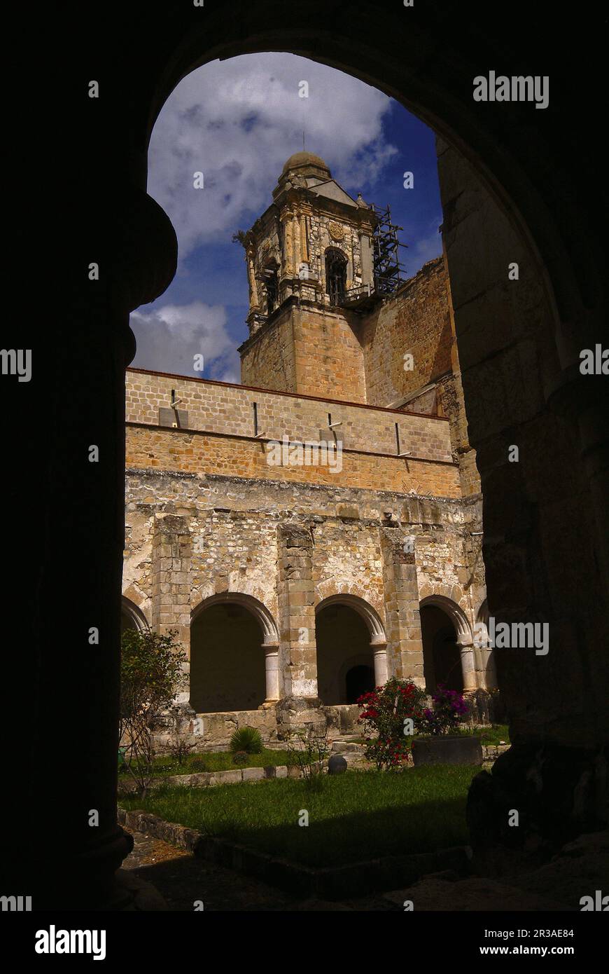 Monasterio de San Pedro Teposcolula(s.XVI).Mixteca. Estado de Oaxaca ...