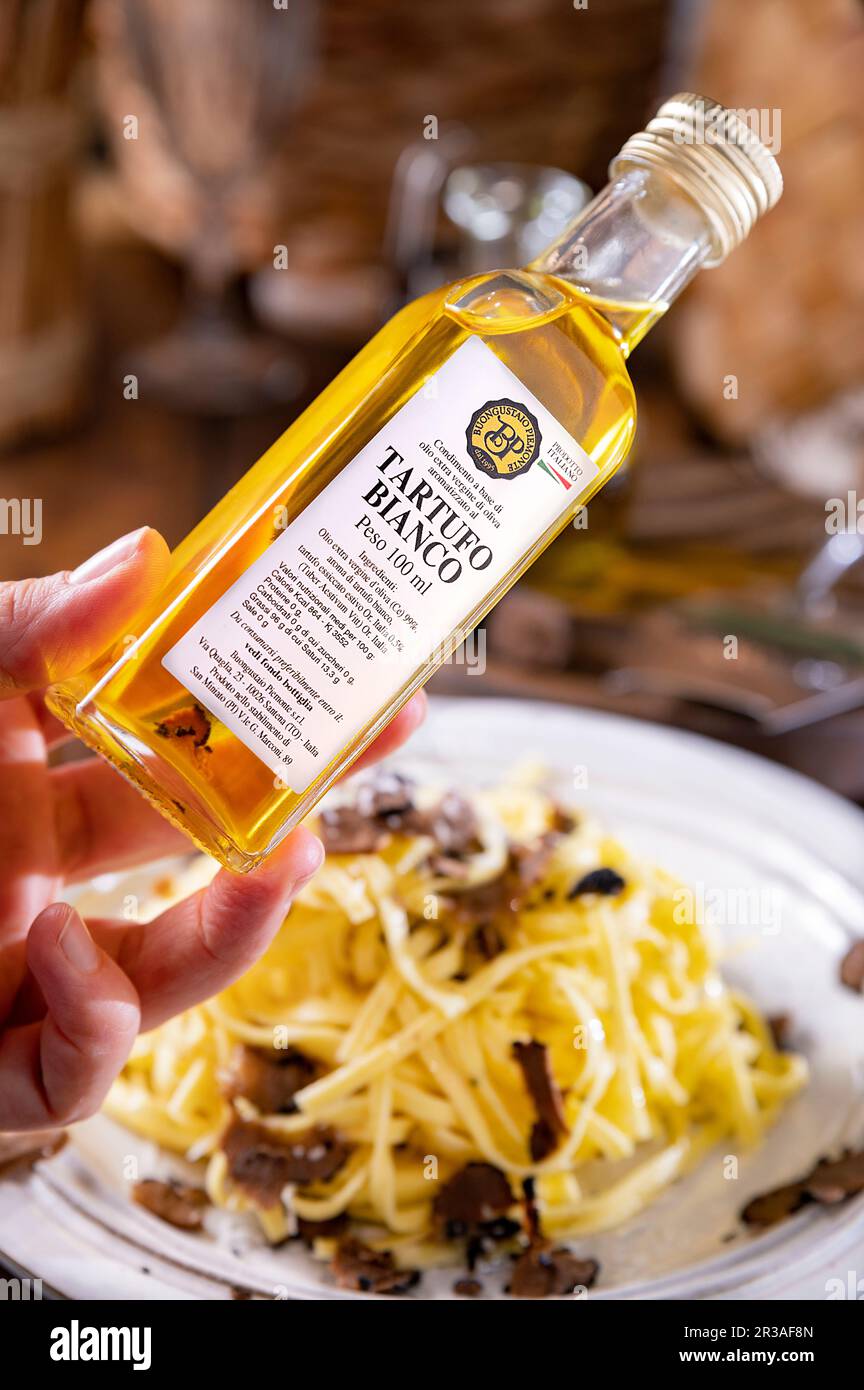 Truffle oil food symphony hi-res stock photography and images - Alamy