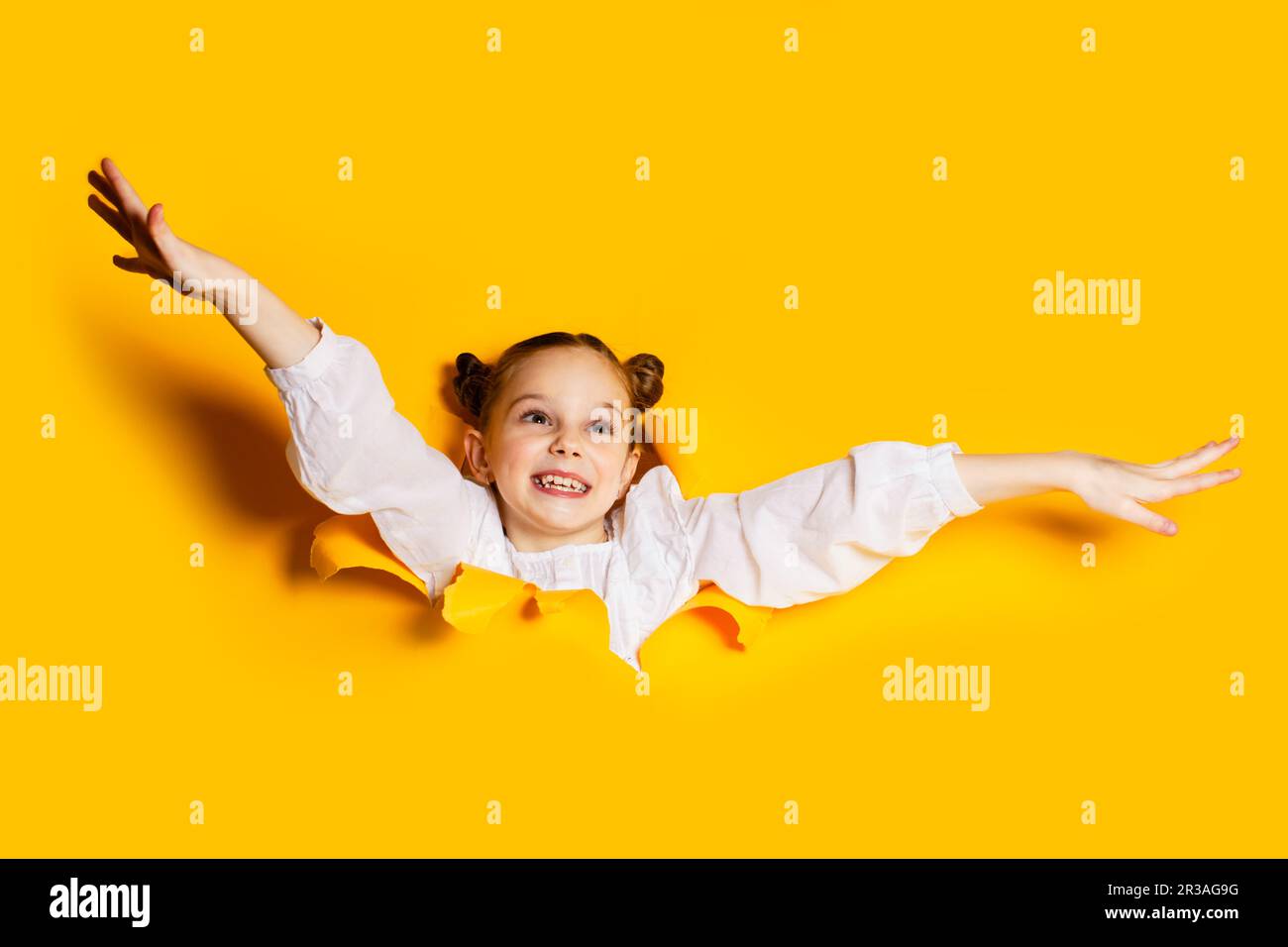 A paper child school hi-res stock photography and images - Alamy