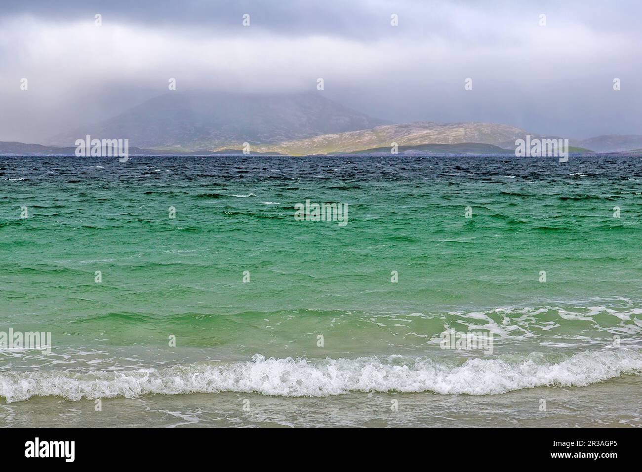 Rolling surf hi-res stock photography and images - Alamy