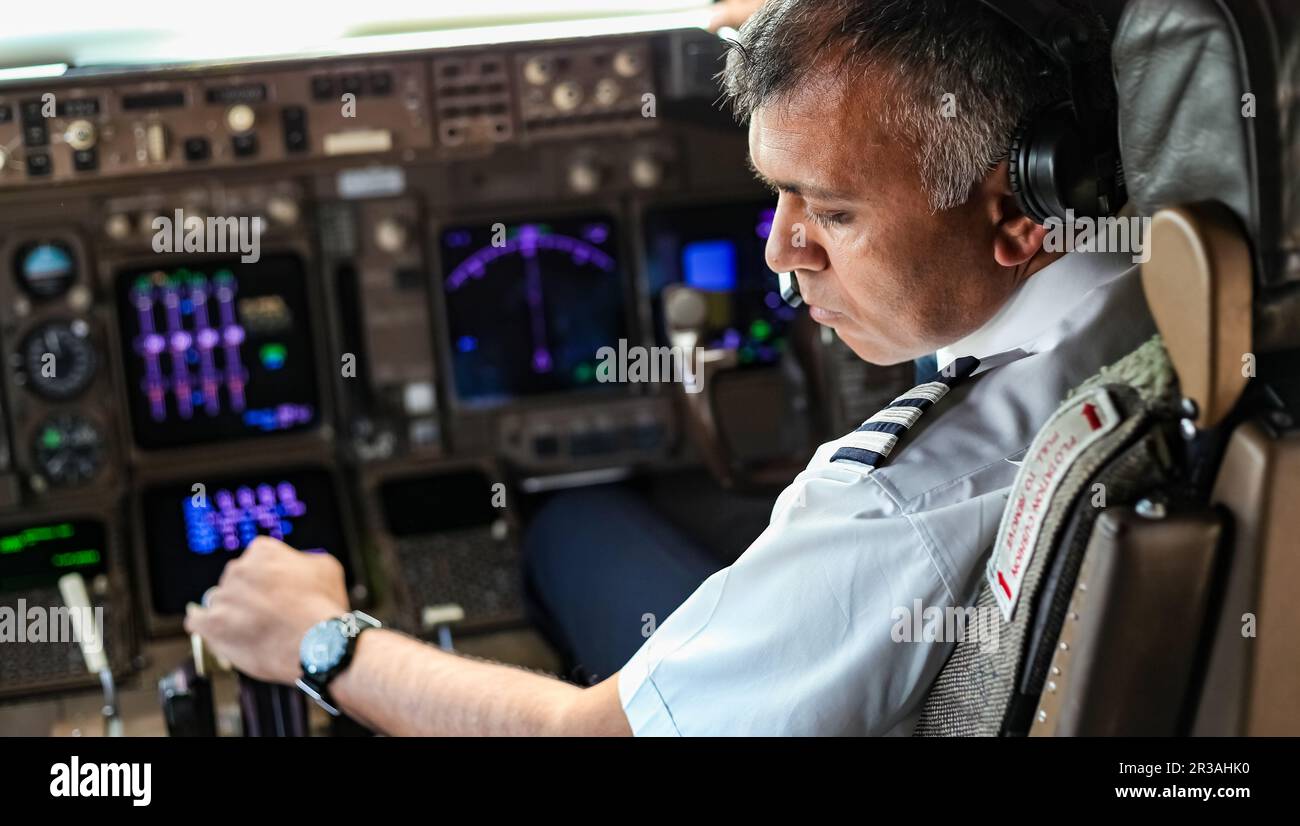 Over the Shoulder of a Indian Pilot in a Jumbo Cockpit Stock Photo - Alamy