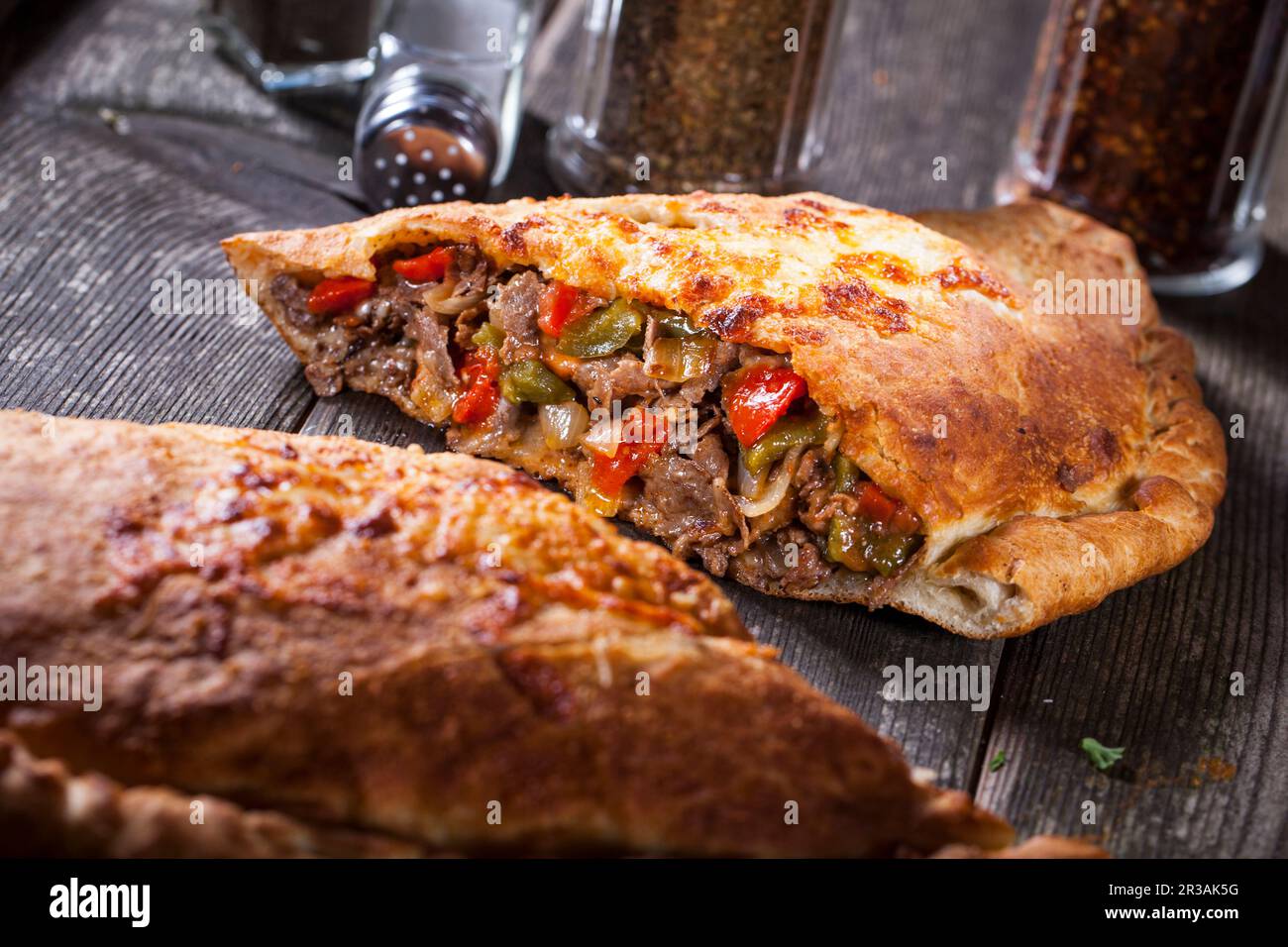 Pepper calzone hi-res stock photography and images - Alamy