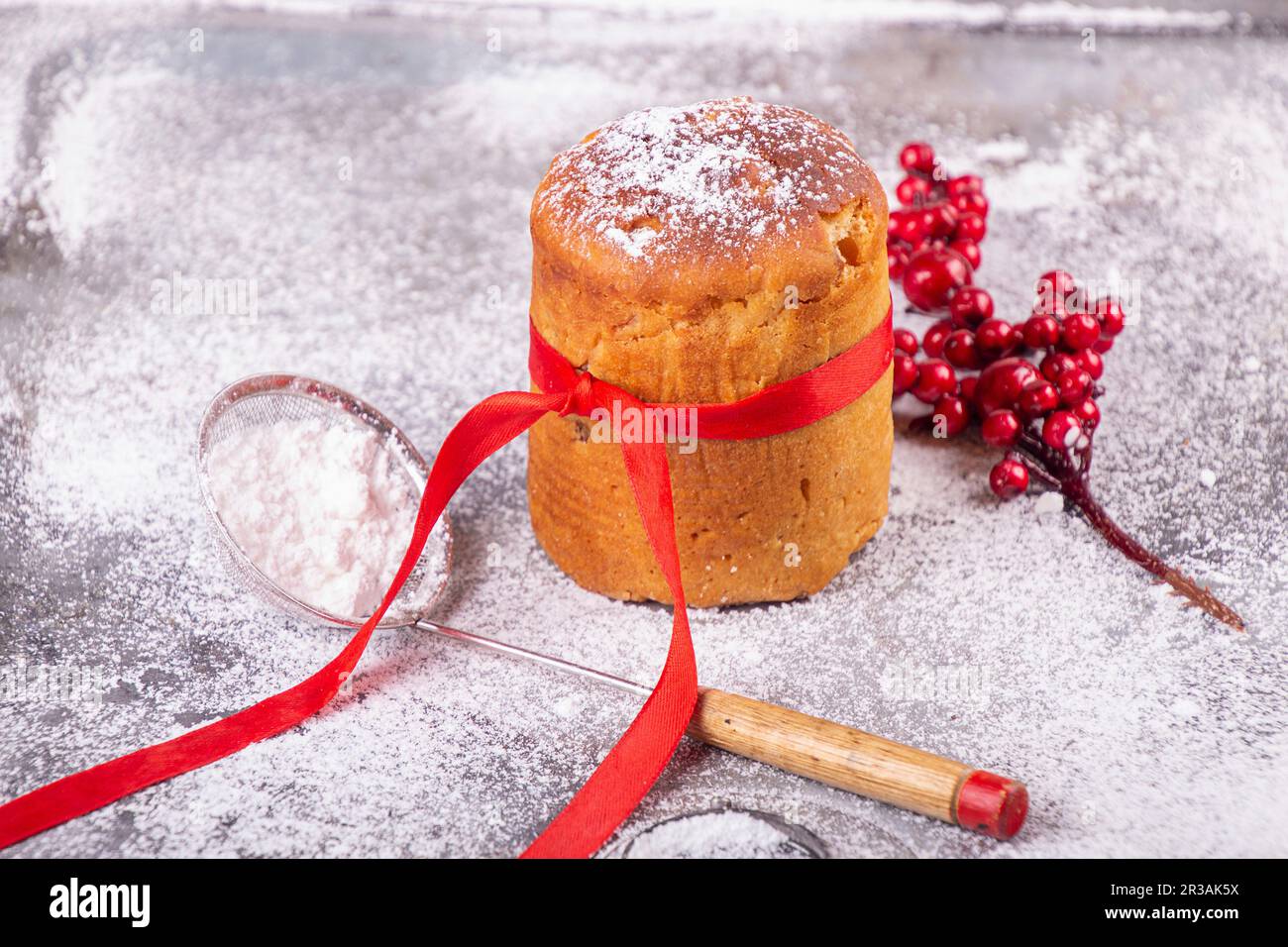 Mini panettone hi-res stock photography and images - Alamy