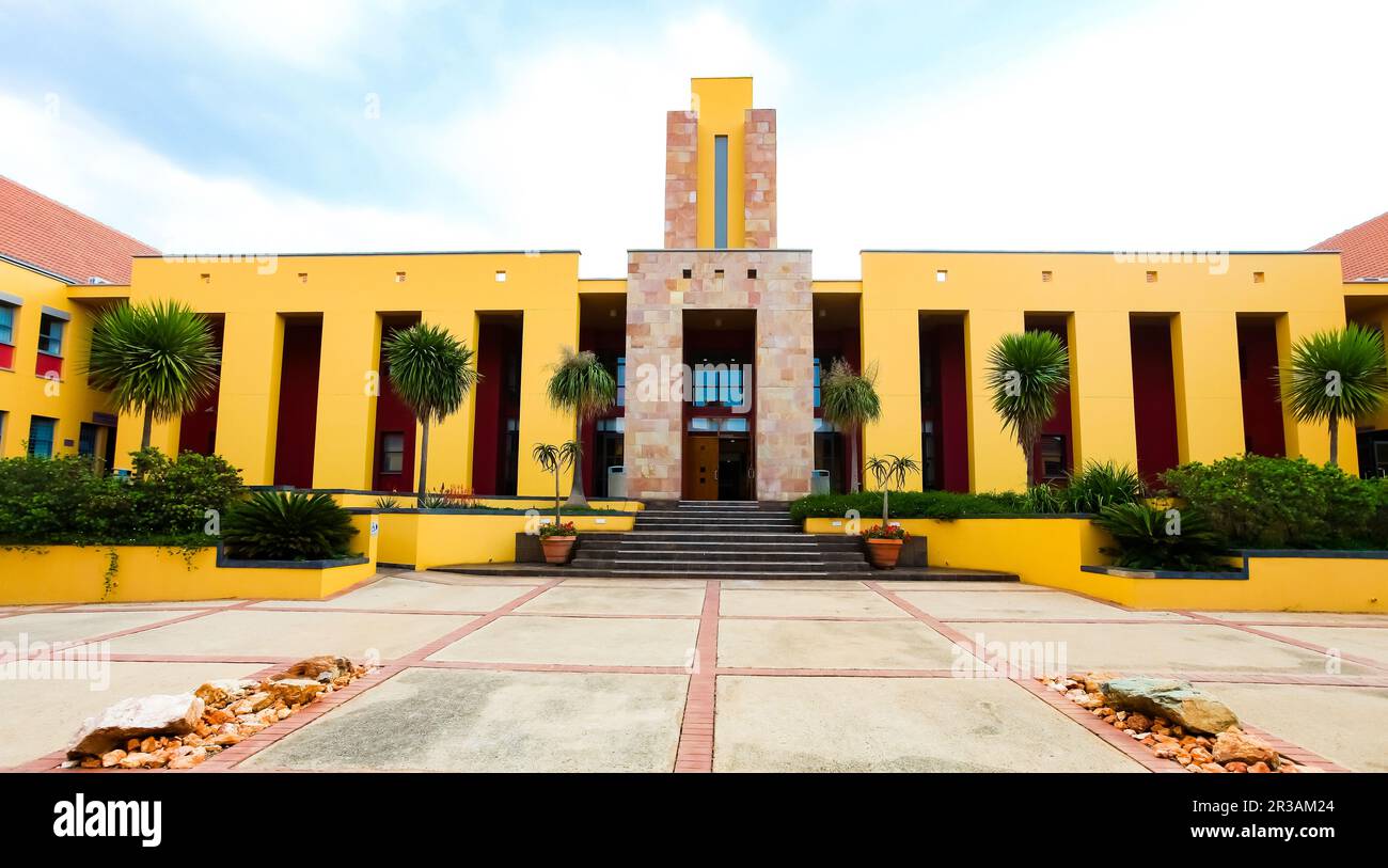 Exterior Buildings at College Campus Stock Photo - Alamy