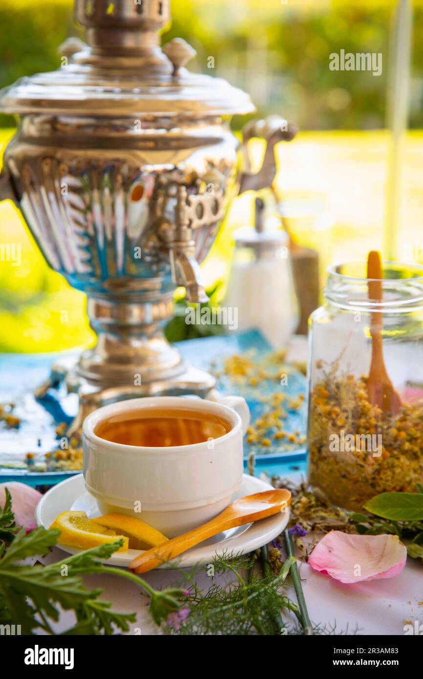 Samoar with hot tea Stock Photo - Alamy