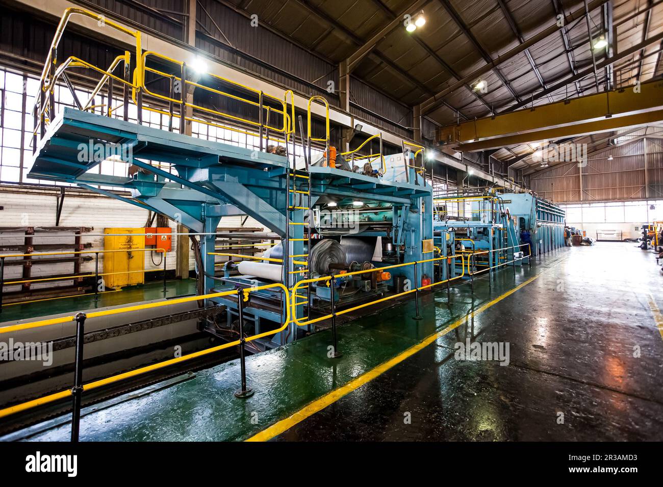 Factory conveyor belt hi-res stock photography and images - Alamy