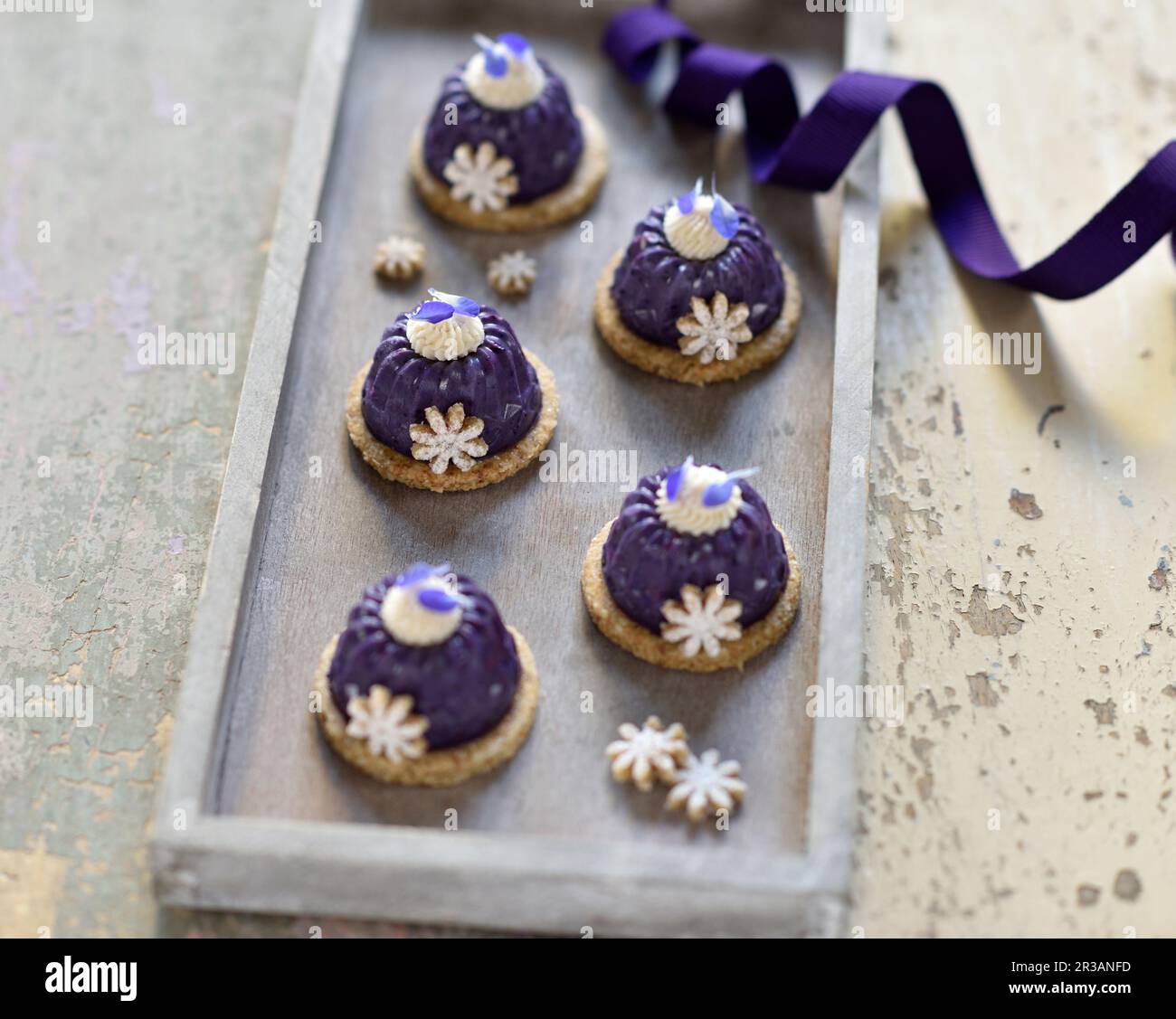 Vegan mini blueberry ring cakes with cashew cream (raw baking Stock ...