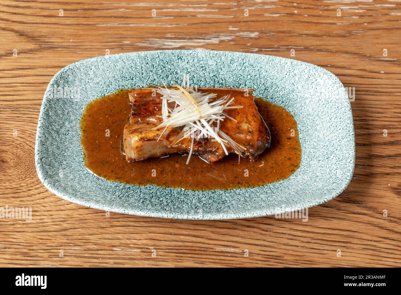 The prickly pear is the bone on the sides of the neck that joins the ...