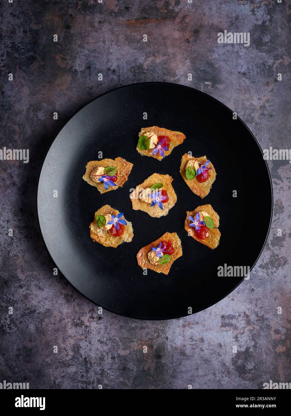Small canapes hi-res stock photography and images - Alamy