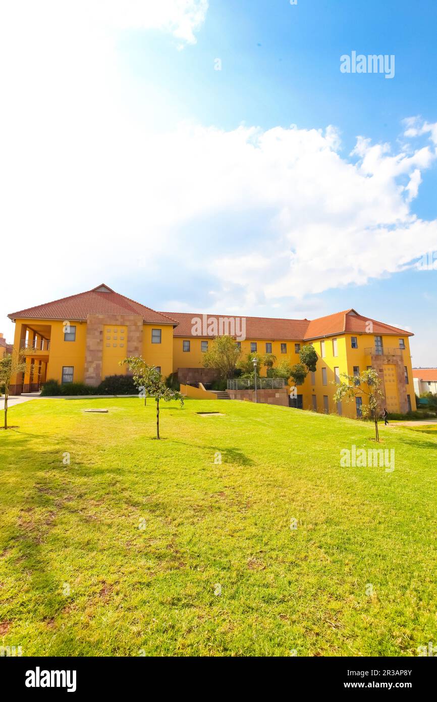 Exterior Buildings at College Campus Stock Photo - Alamy